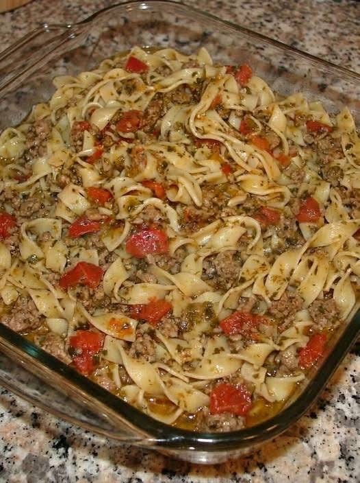 Easy Beef & Noodle Family Casserole - Recipes & Tips